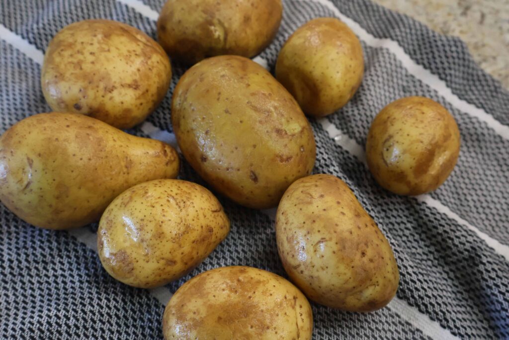 The Easiest Chunky Gold Mashed Potatoes Ever - Farmhouse 181